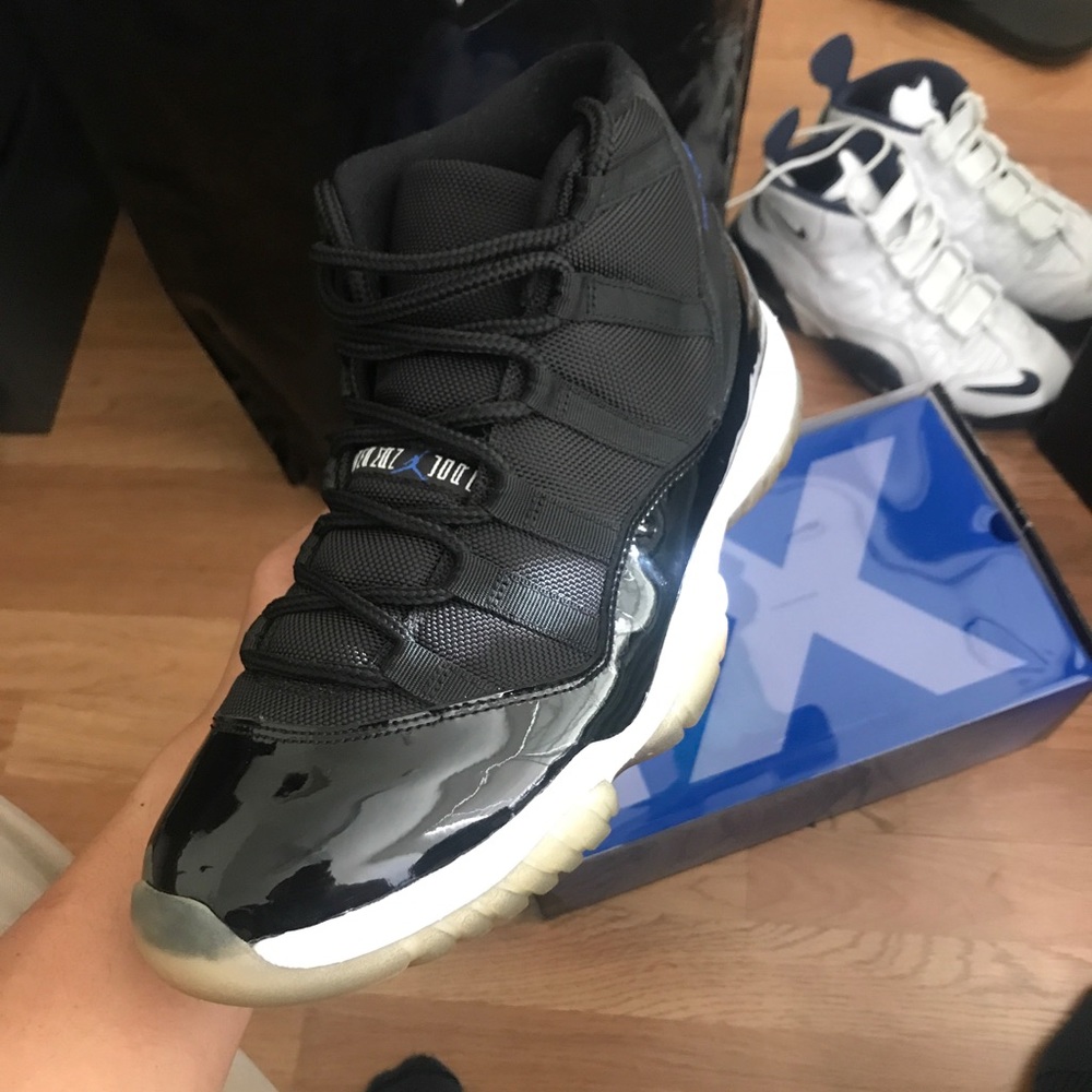 09’ Space Jam Jordan - Gem